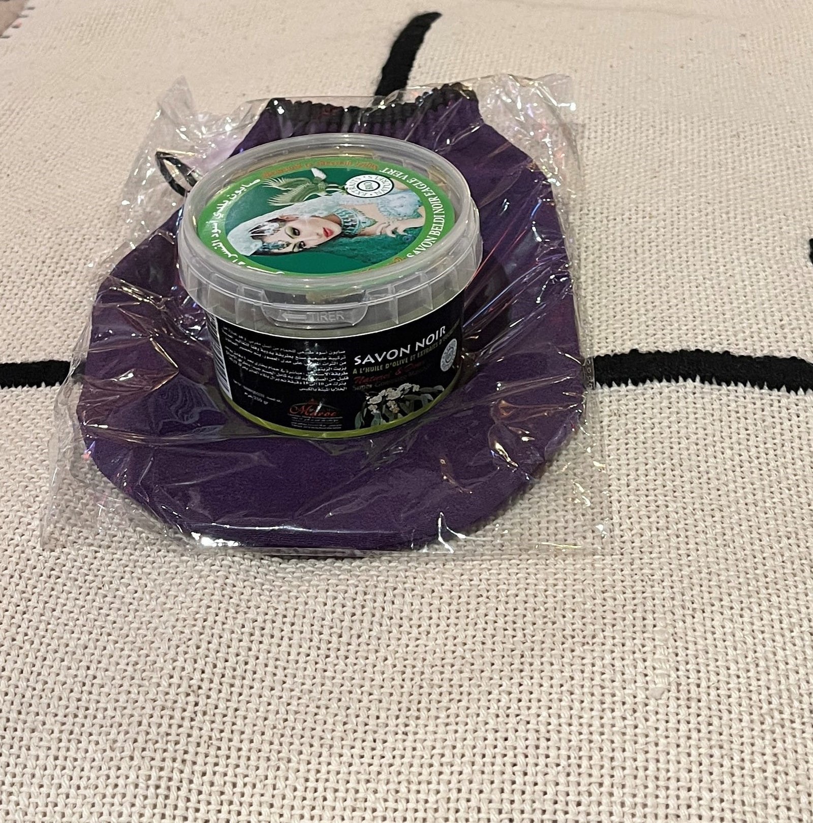 Black soap eucalyptus and kessa glove - Le Marrakech Store